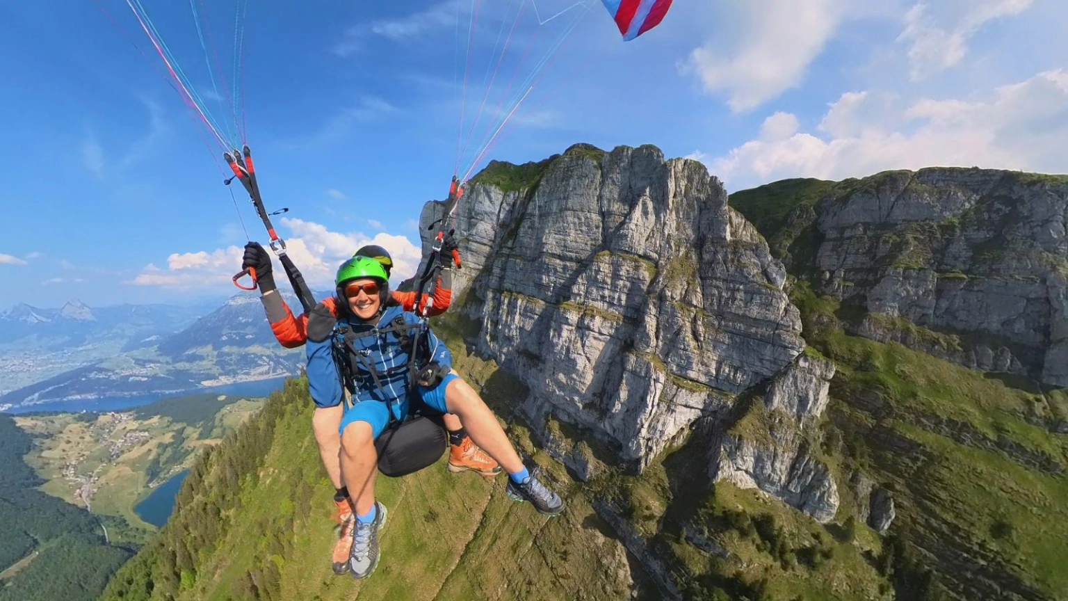 FLYwithMIKI - Paragliding School and tandem flights