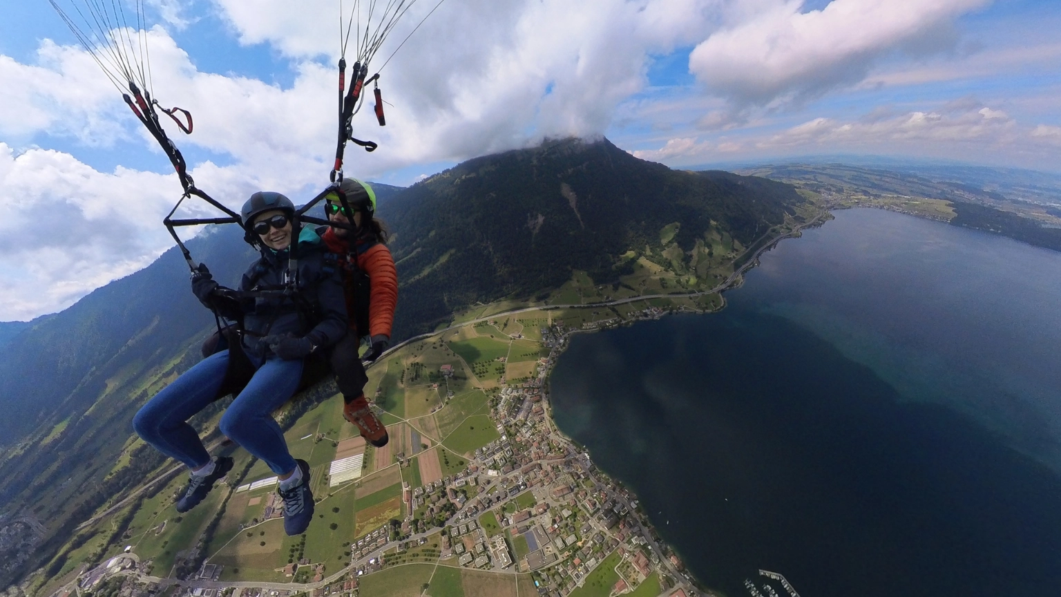 FLYwithMIKI - Paragliding School and tandem flights